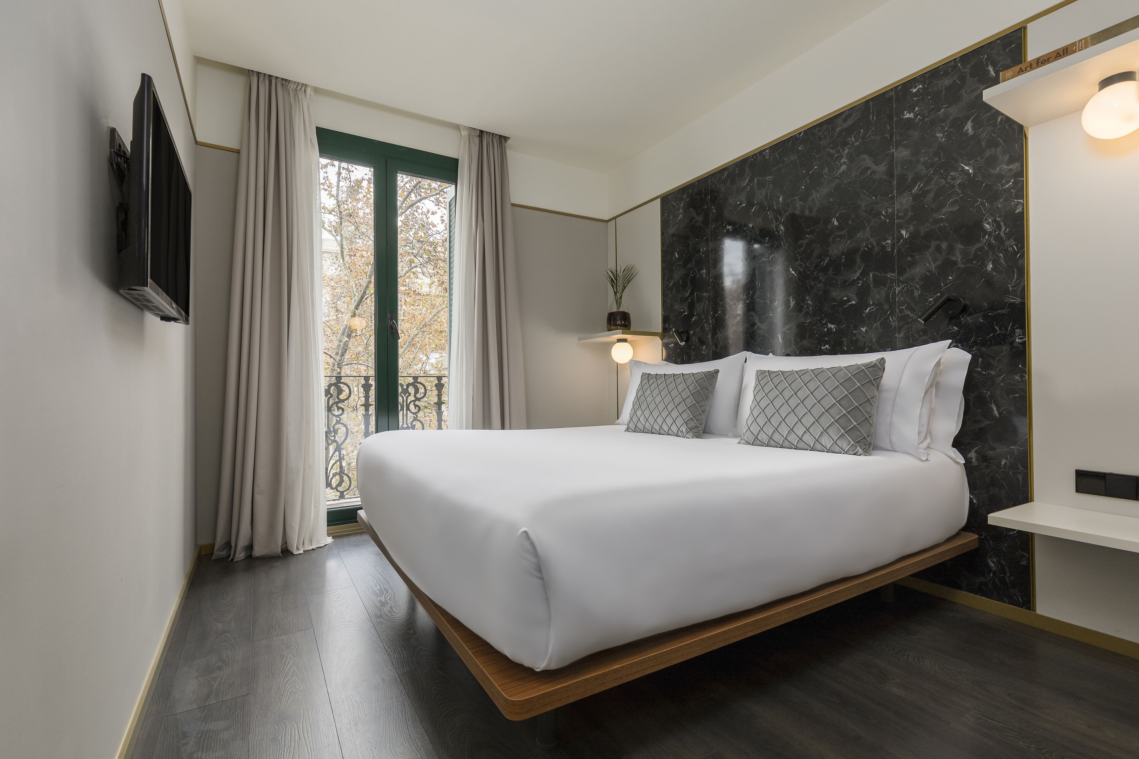 Apartamento clássico, 1 quarto, sacada | Roupas de cama premium, edredons de pluma