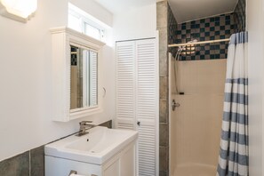 "Hidden Treasure" in Monterey - Monterey | Vrbo