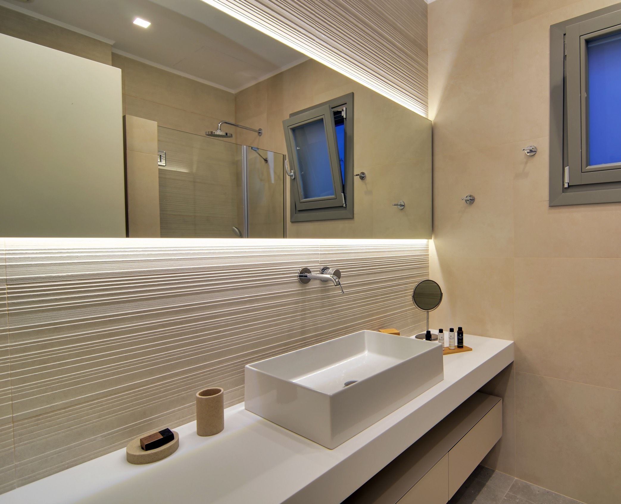 Apartamento, 3 quartos, terraço | Duche na casa de banho