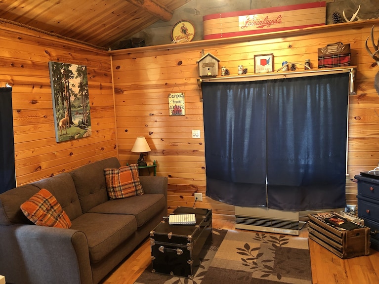 Rustic Log Cabin In The Beautiful Wyoming Black Hills! - Wyoming