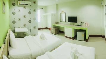 Standard Twin Room | Cortinas/cortinados opacos, camas desdobráveis, Wi-fi grátis