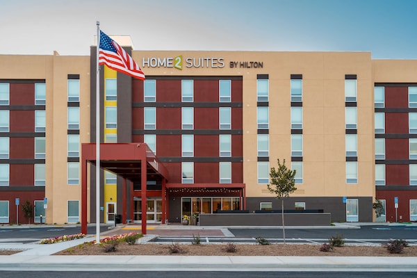 Home2 Suites Bakersfield - 貝克斯菲爾德