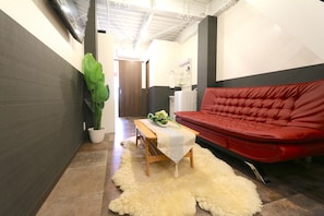 Quarto Superior | Sala de estar | TV de ecrã plano 