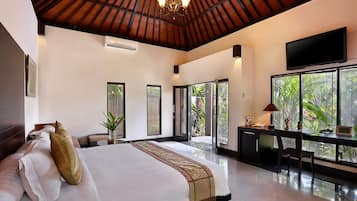 Villa, 1 quarto, piscina privativa | 1 quarto, cofre no quarto, secretária, berços/camas para crianças