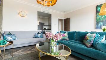 Apartamento, 2 quartos | Sala
