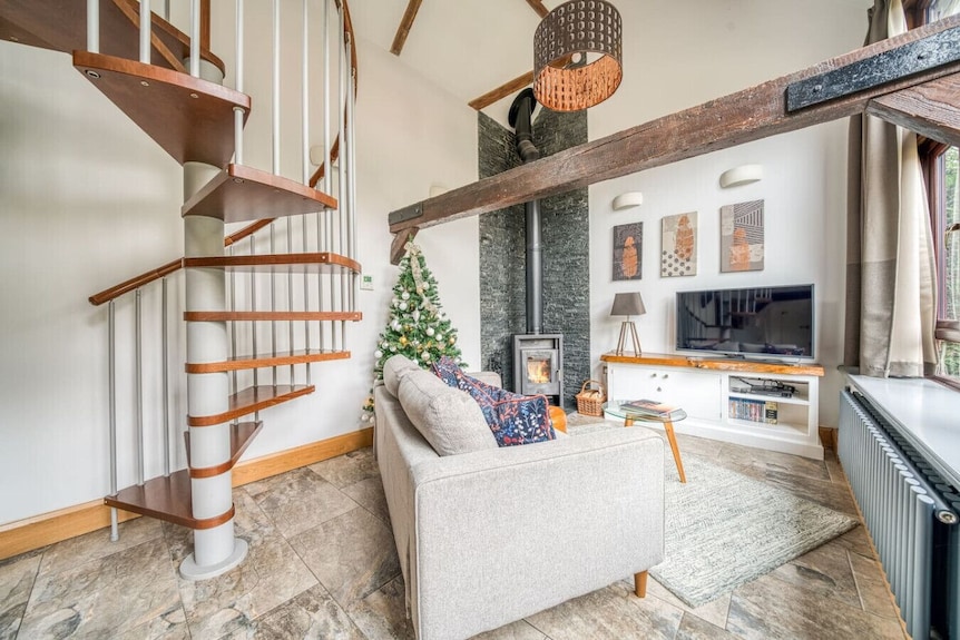 Beautiful Old Barn | New Forest | Just For Two - Hampshire