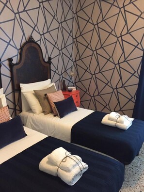 3 quartos, roupa hipoalergénica, edredões de penas 