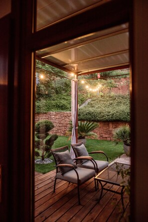 Apartamento Nobre, várias camas, vista para o jardim | Vista do quarto