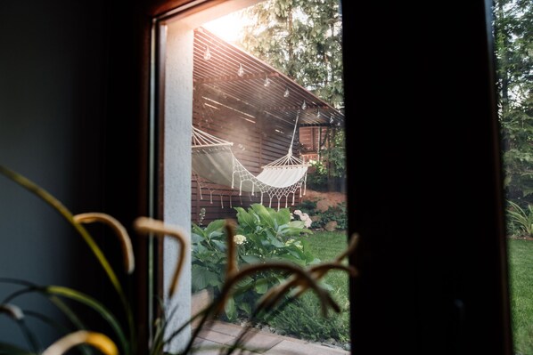 Estúdio, 1 cama de casal, vista para o jardim | Vista do quarto