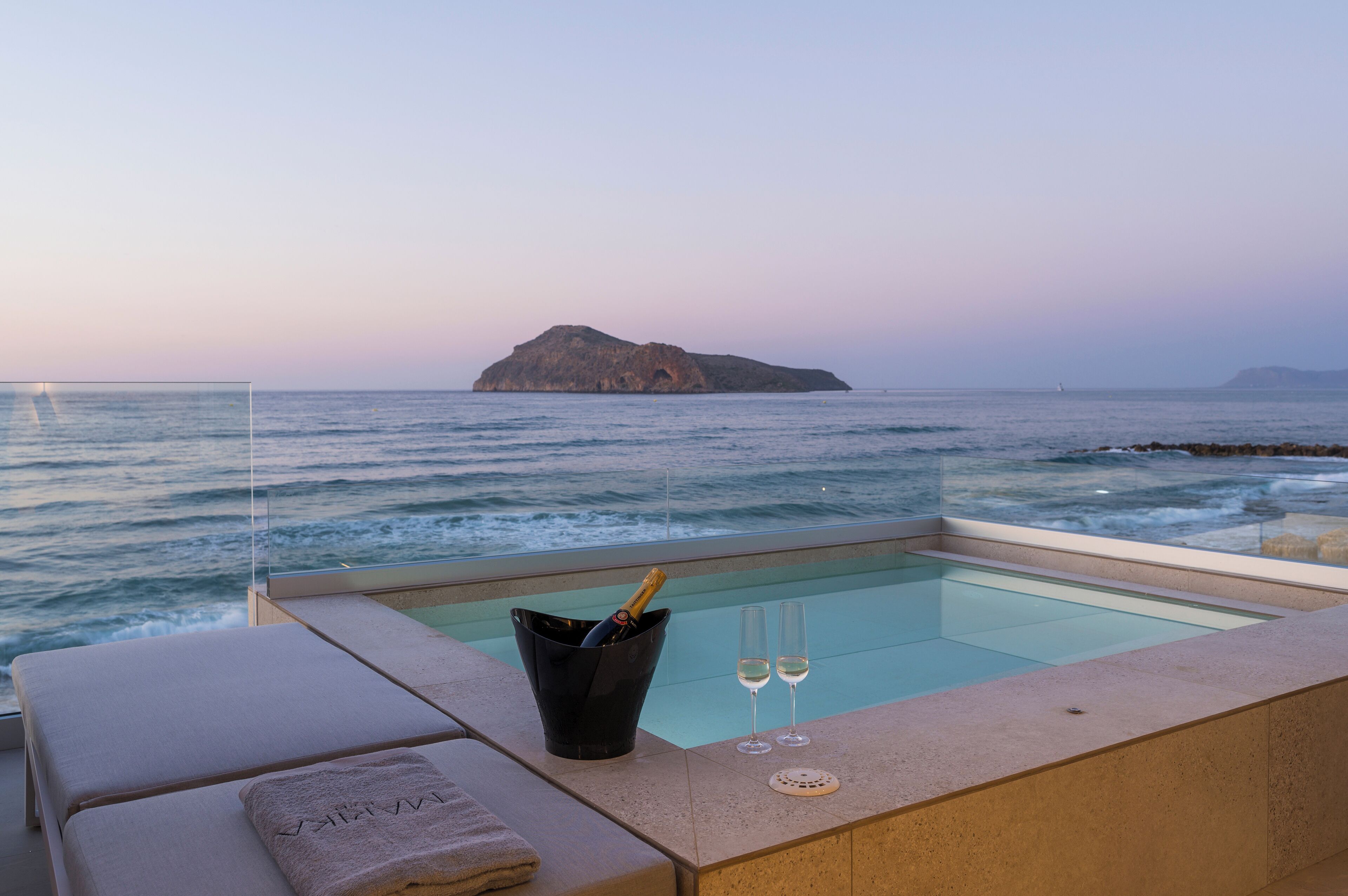 Beachcomber Suite - Beachfront with Private Pool | Piscina privativa