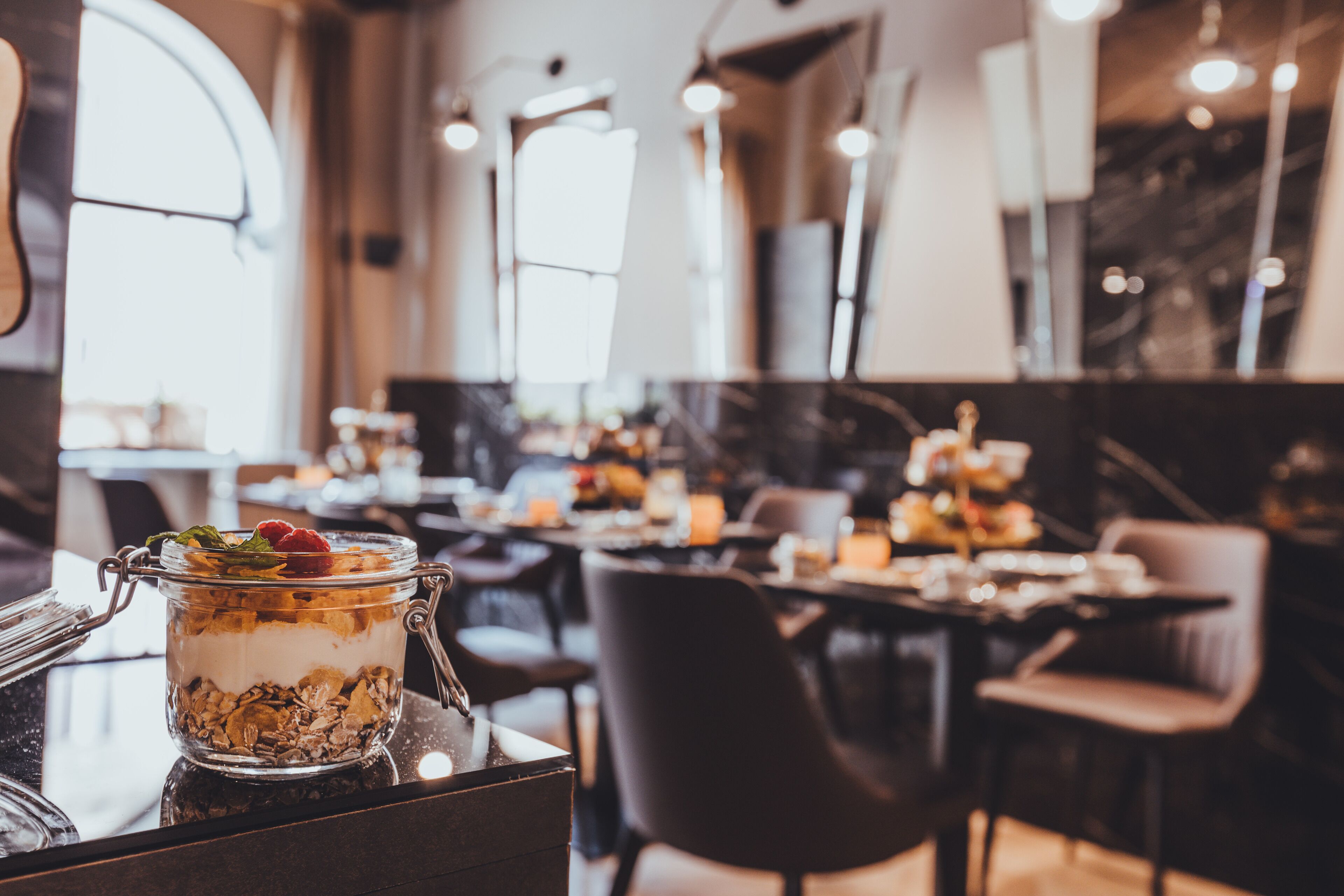 Café da manhã continental todos os dias (EUR 12 por pessoa) 