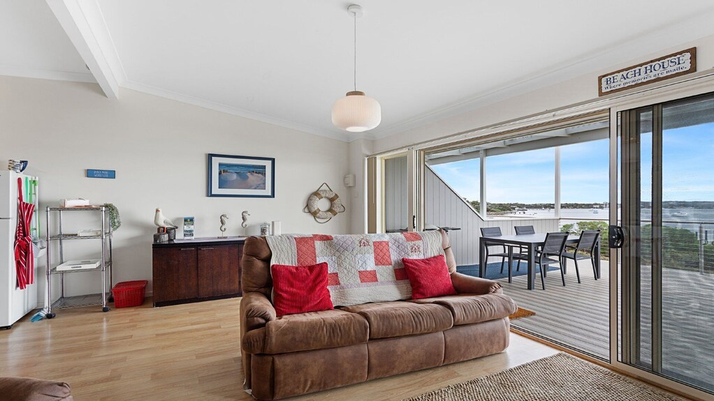 Seascape - Wonderful Northern Views, Clean, Modernised And Beautifully Decorated - Coffin Bay National Park