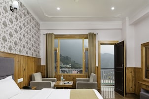 Quarto premium | Roupas de cama premium, individualmente mobiliados, escrivaninha