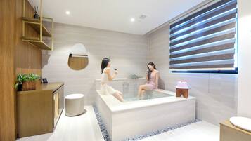 Suite-Estúdio | Wi-fi grátis, roupa de cama fornecida