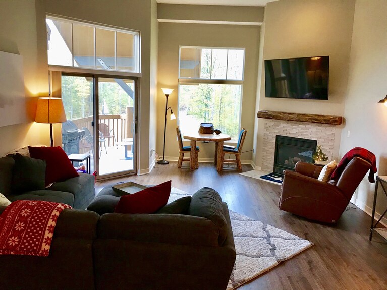 Shanty Creek Condominio Remodelado Junto A La Ladera Ubicado En Cedar River Village. - Míchigan