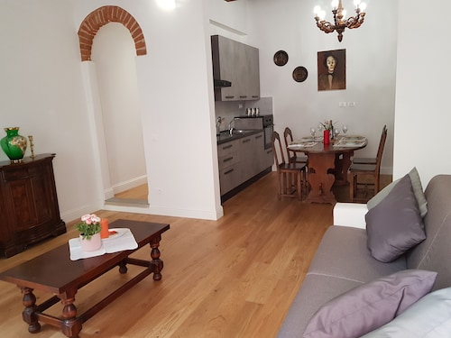 Benedetta Ancient Residence In Centre Of Florence - Florence