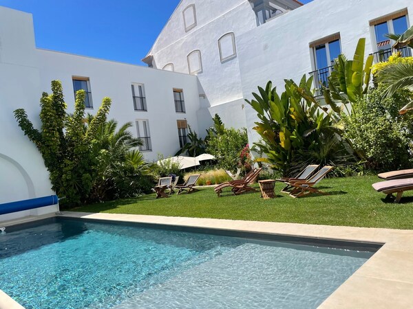 Casa Apollo Guesthouse - Faro