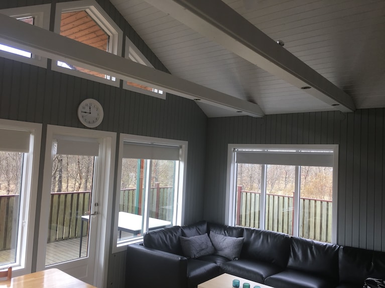 Cosy Cottage With Hot Tub On Golden Circle, Sleeps Up To 6 People - Iceland