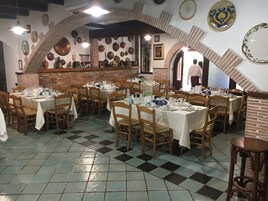Pequeno-almoço tipo buffet diário incluído 