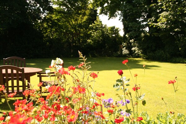 The Little Vicarage Holiday Cottage - West Midlands