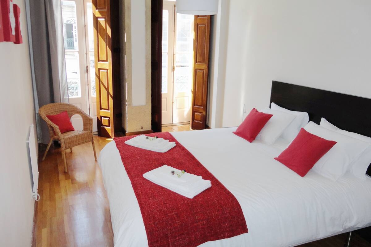 Apartamento, 1 quarto, varanda, Vista para a cidade (2) | Ferro/tábua de engomar, berços/camas para crianças grátis, Wi-fi grátis