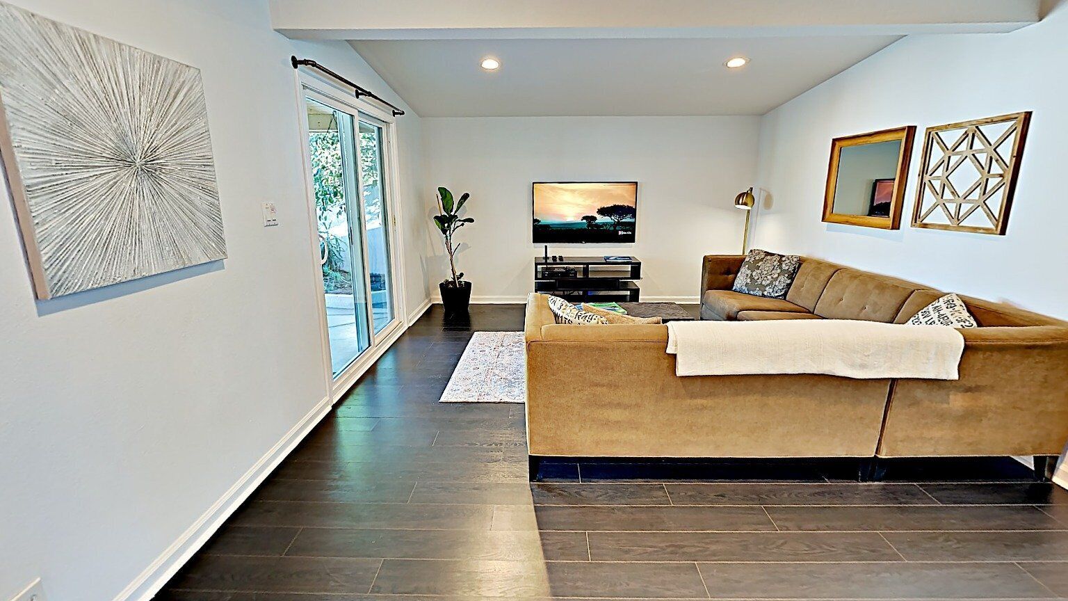 Remodeled Home Private Yard, Pool Hot Tub & Covered Patio Near Beaches! - San Diego, CA