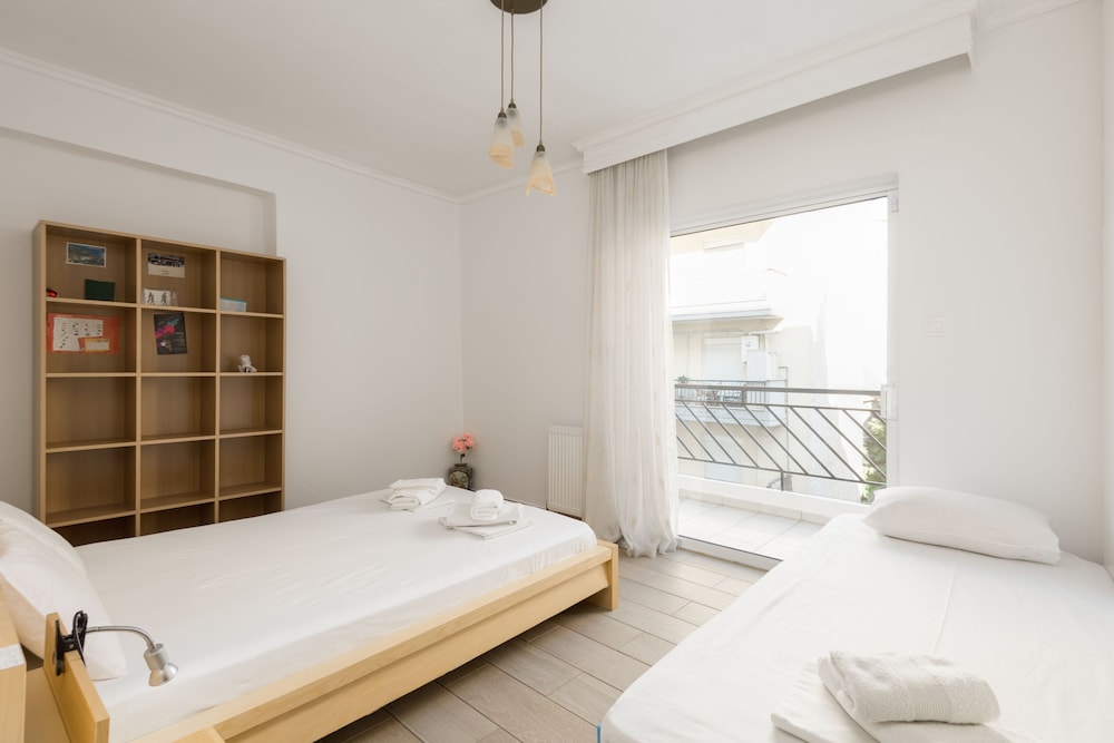 Großes Modernes Zentrum Apartment, Balkon Und Parkplatz - Griechenland
