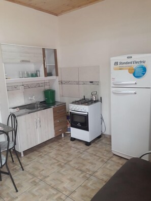 Cabana família (8 people) | Cozinha privada | Geladeira grande, micro-ondas, cooktop, lava-louças