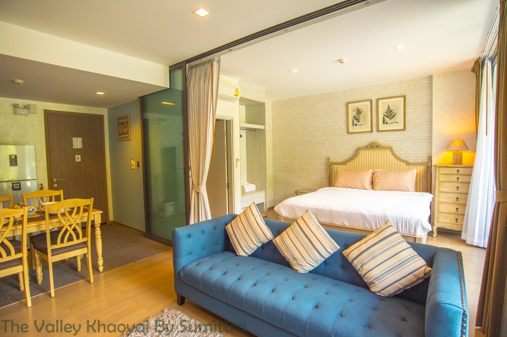 The Valley Of Khaoyai Through Sumittra - Muak Lek District