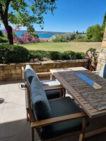 Apartamento Comfort, terraço, vista para o mar (Portorož - NN 4 Apartment) | Sala de estar | Televisor LCD 