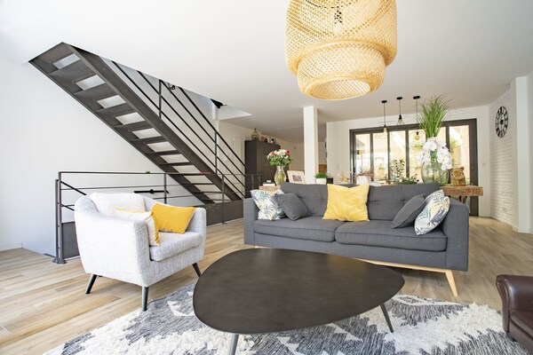 Belle Maison Triplex 220m2 Bordeaux Centre Avec Terrases Et Garage - Floirac