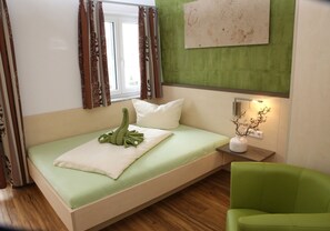 Quarto Individual, varanda | Wi-fi grátis 