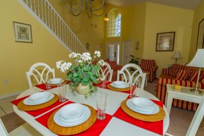 Casa, 6 quartos | Restaurantes