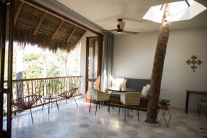 Suíte lua de mel, 1 quarto, vista para o jardim | Área de estar