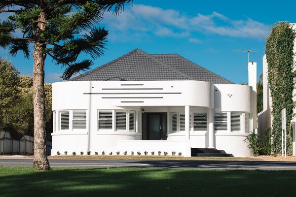 Deco Beach Luxury Apartments - Port Lincoln