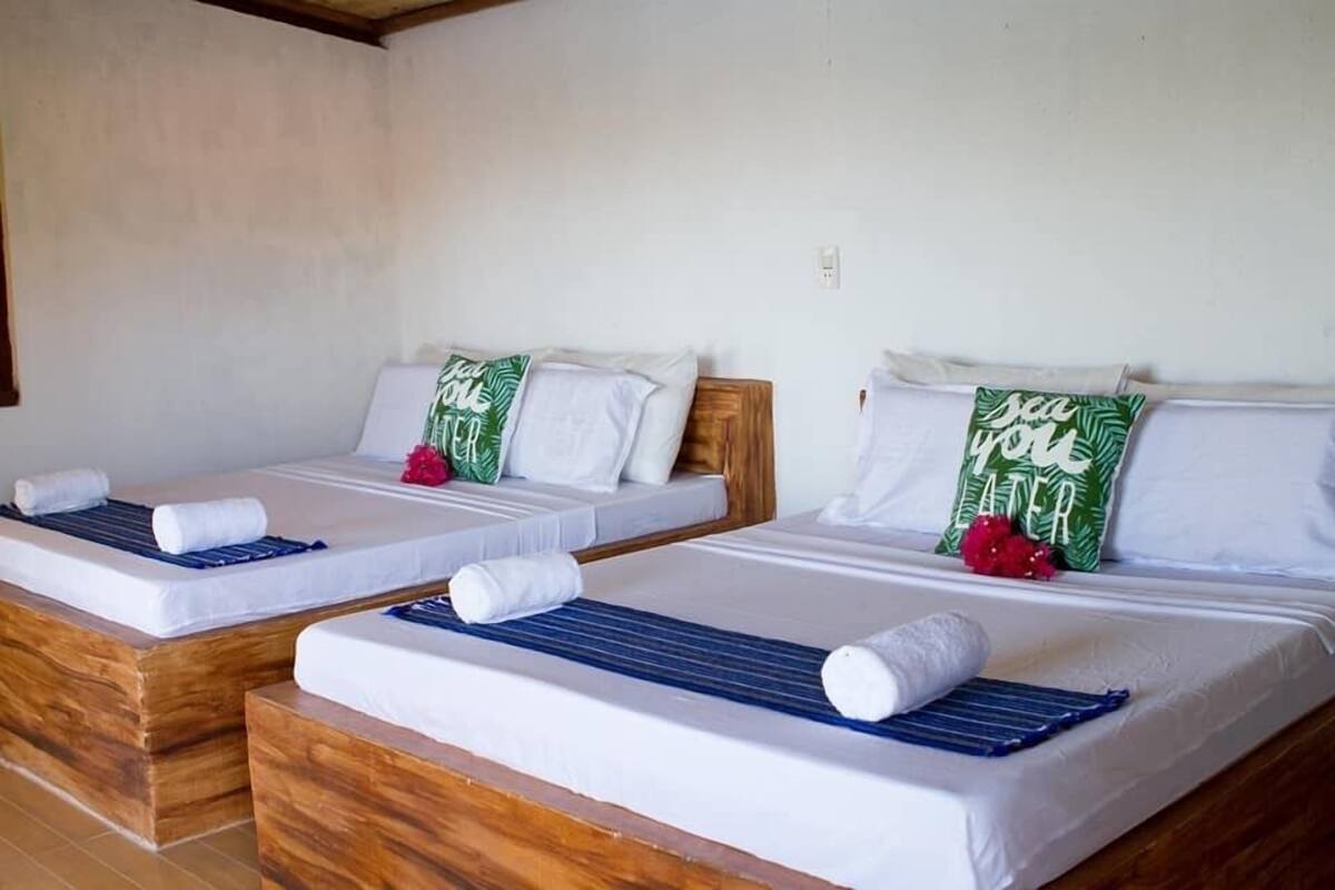 Bungalow Familiar, vista para o mar | Secretária, cortinas/cortinados opacos, quartos insonorizados 