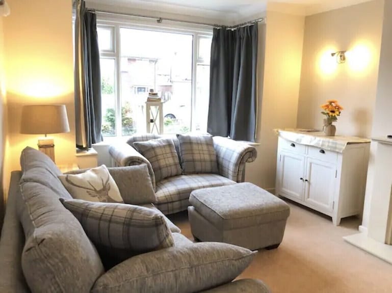 Charmante Maison De Village à Bramhall Près De Manchester - Aéroport de Manchester (MAN)