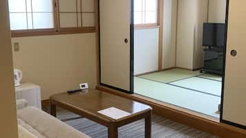 Quarto Tradicional (Japanese Western Style) | Secretária, Wi-fi grátis, roupa de cama fornecida