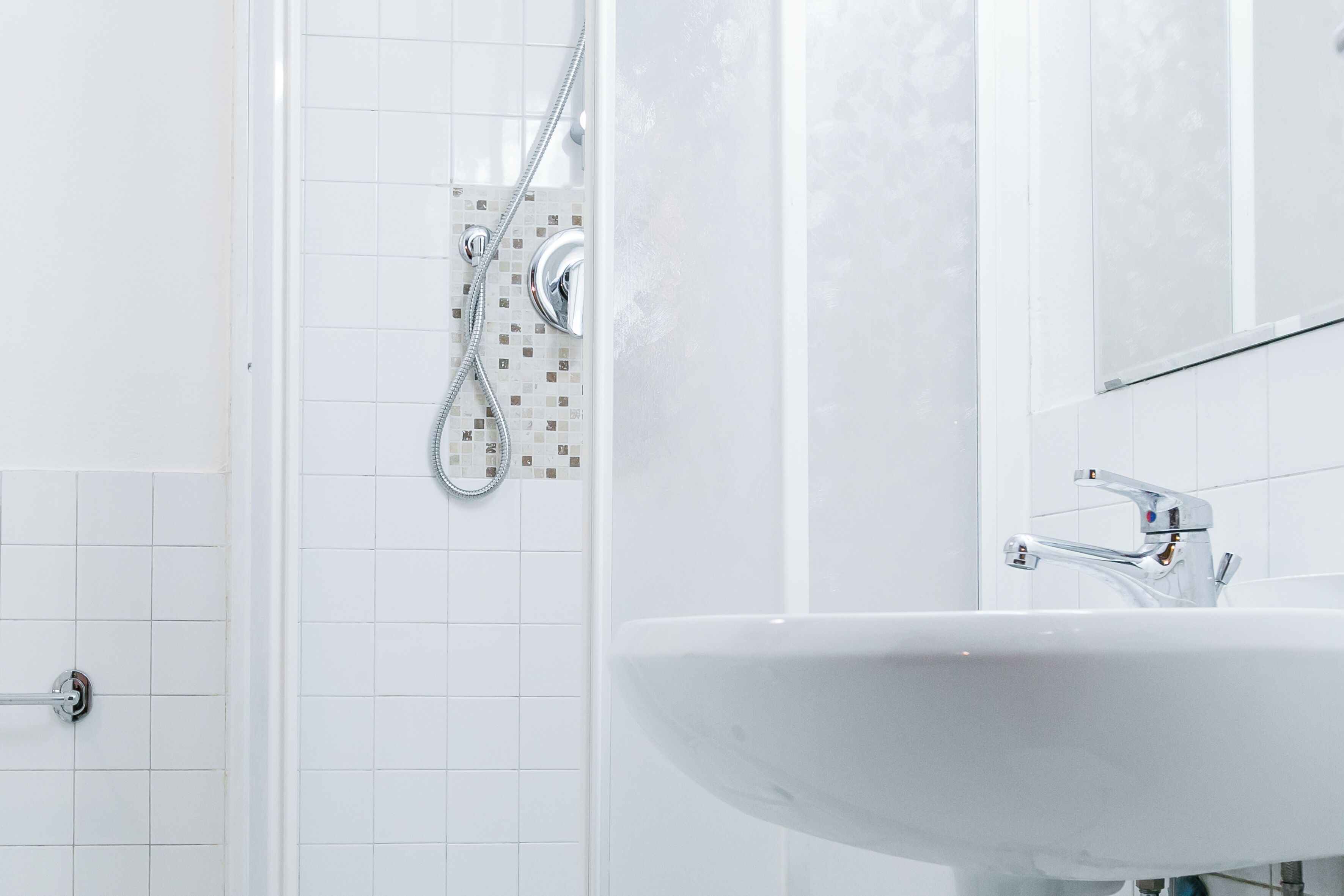 Apartamento, 2 quartos | Banheiro | Chuveiro, chuveiro com efeito de chuva, secador de cabelo, bidê