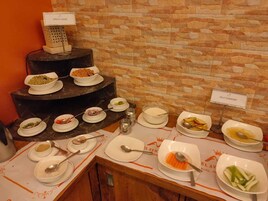Pequeno-almoço tipo buffet diário incluído 
