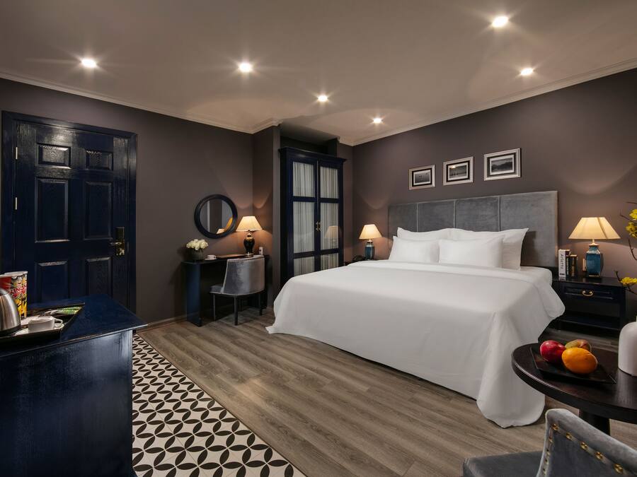 1 quarto, edredões de penas, camas de colchão viscoelástico, minibar