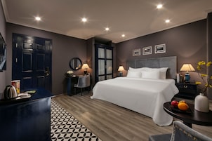 1 quarto, edredões de penas, camas de colchão viscoelástico, minibar