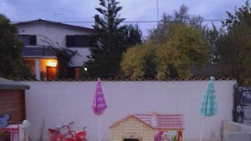 Área de recreio para crianças (ao ar livre)