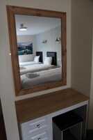 Wi-Fi de cortesia, roupa de cama, acesso para cadeiras de rodas