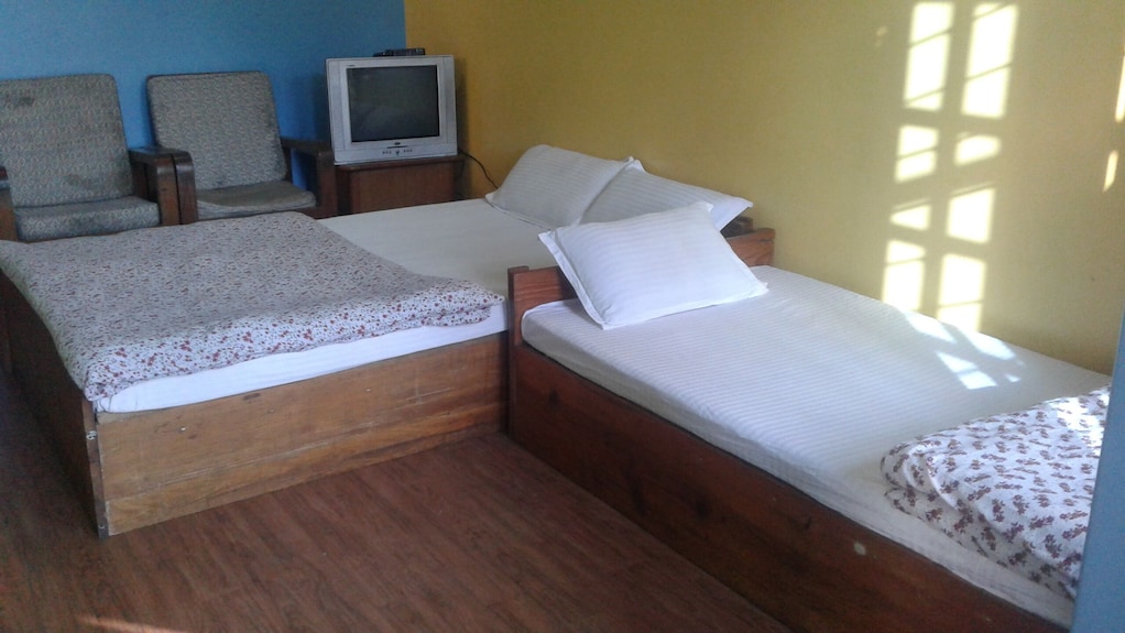 The Hotel Ambassador (Lodge, Restaurant & Bar) - West Bengal