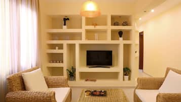 Apartamento | Sala | TV de ecrã plano