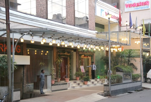 Hotel Venkatesh International - Raipur