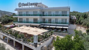 Fachada da propriedade