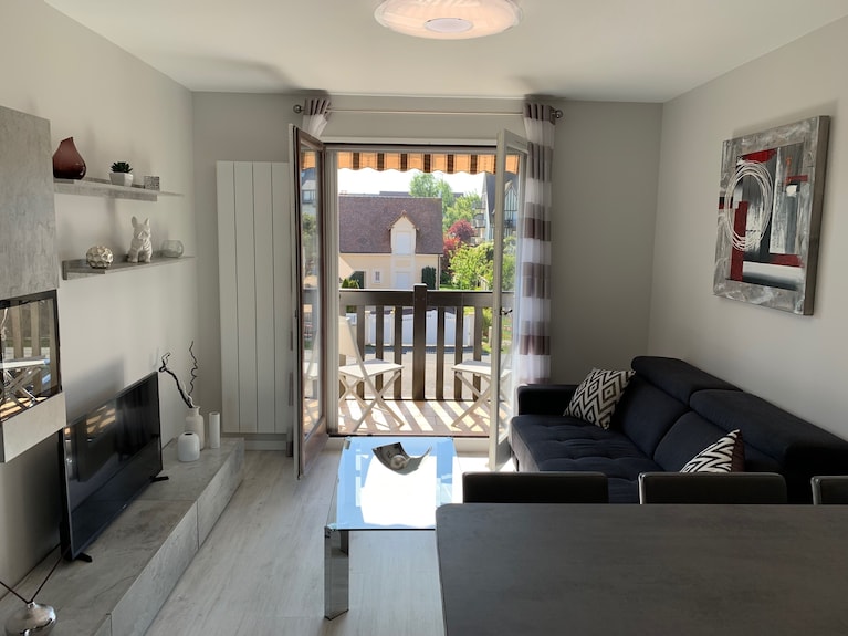 Cabourg Appt Redone In Neuf - 200 M From The Beach - 600 M Center Ville - Normandy