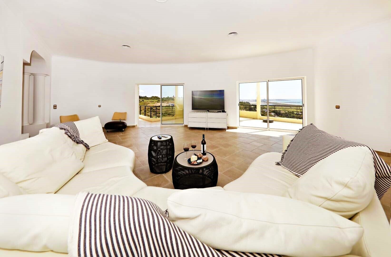 Luxury Beach Penthouse With Best Views In Lagos And Lots Of Space - Faro District